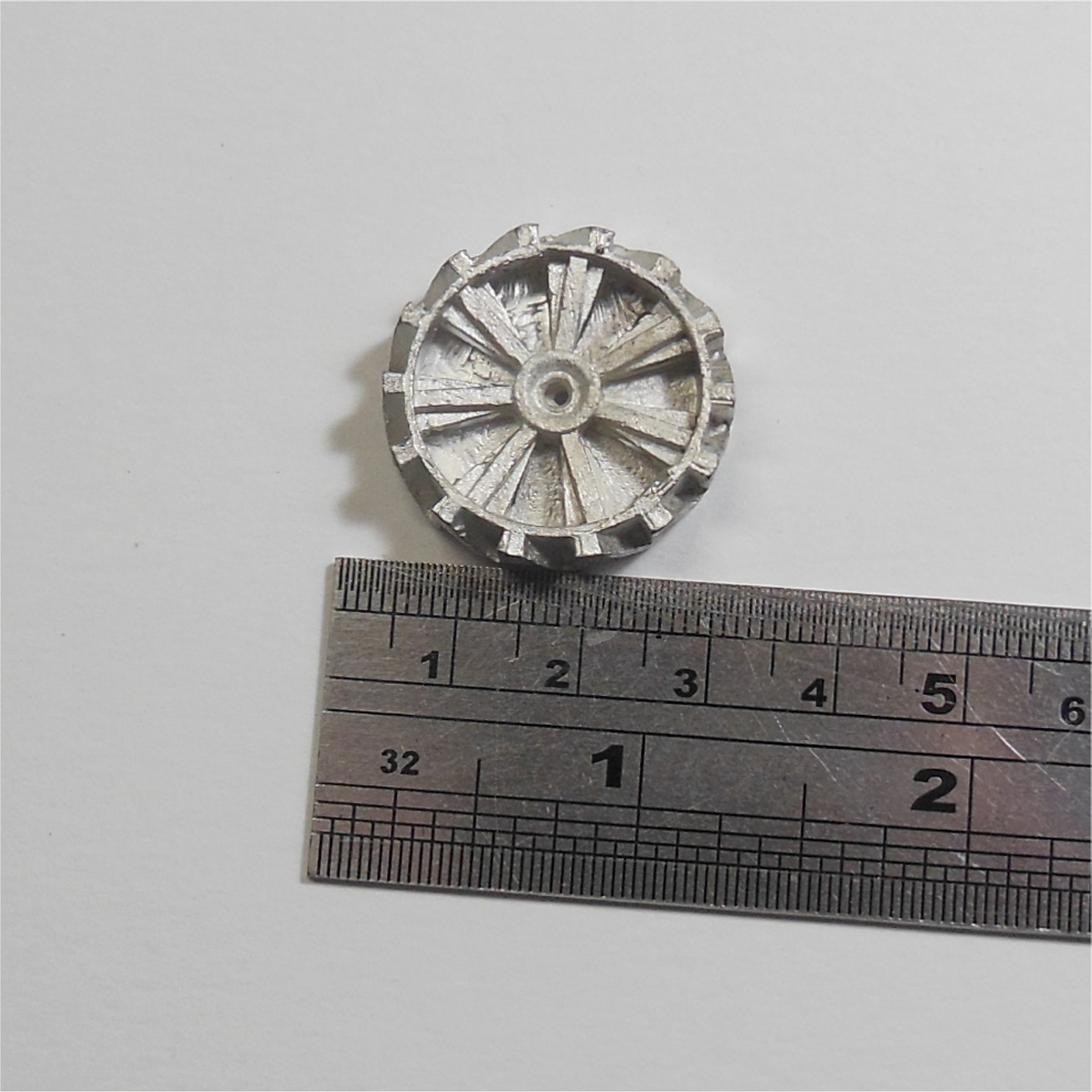 Dinky Toys 22e Farm Tractor Rear Metal Wheel Meccano Modelled Miniature
